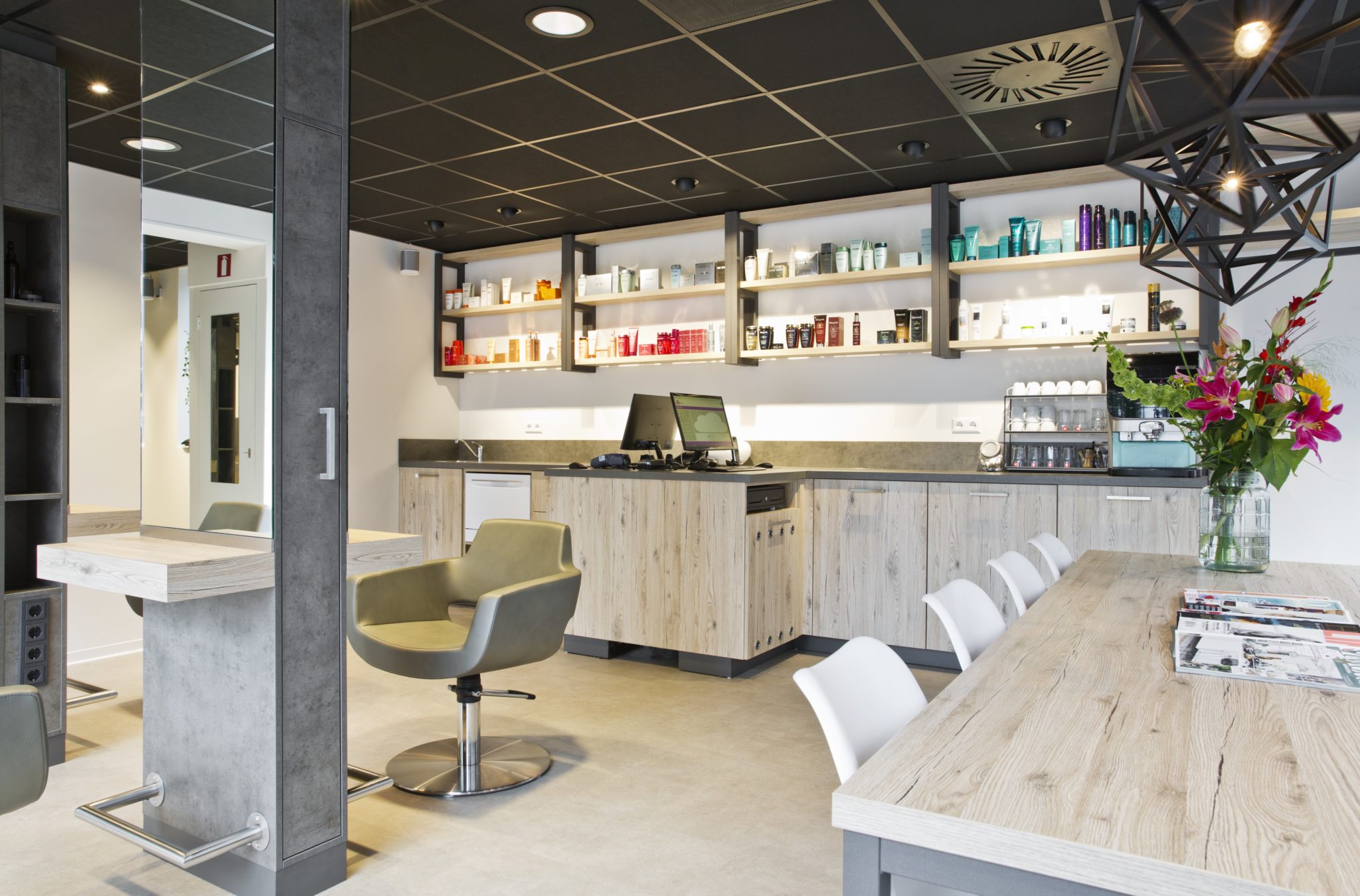 The Hair Compass The Netherlands - Welonda.com